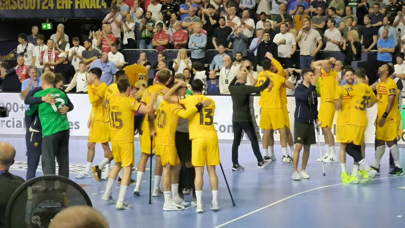 EHF CL 24/25 OPENERS: Strong Barca and Aalborg - Sporting CP beat Wisla ... EHF CL 24/25 OPENERS: Strong Barca and Aalborg - Sporting CP beat Wisla ...