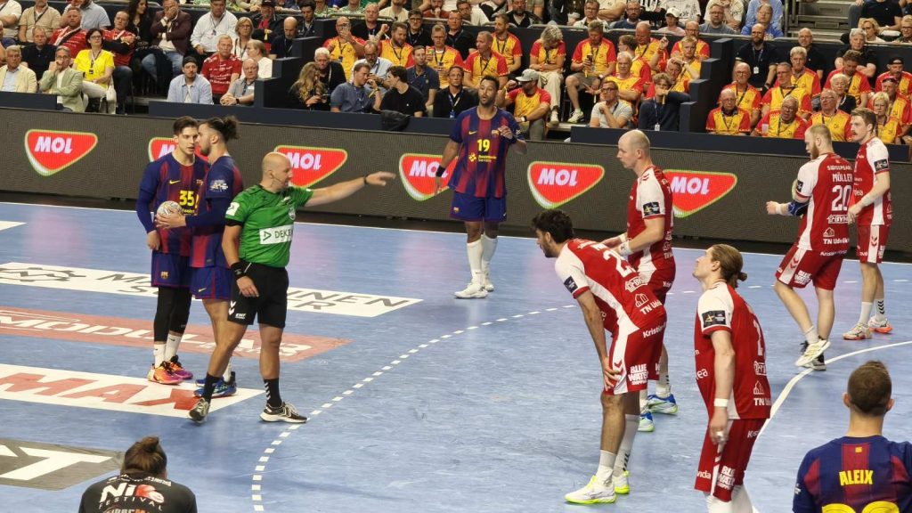 Barcelona break Aalborg again: Catalans survive scare and reach EHF ...